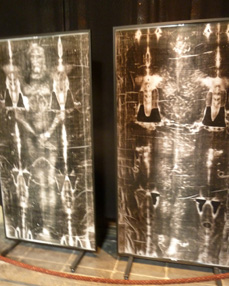 Expositie 'lijkwade' van Turijn in Sint Jan - Bastion-Oranje, Den Bosch